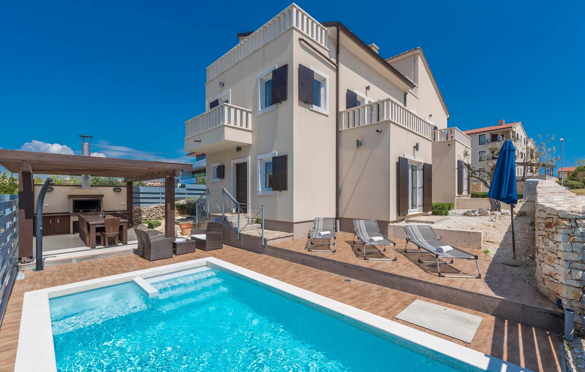Villa „Cape Southwind“ nahe Pula mieten – Crovillas