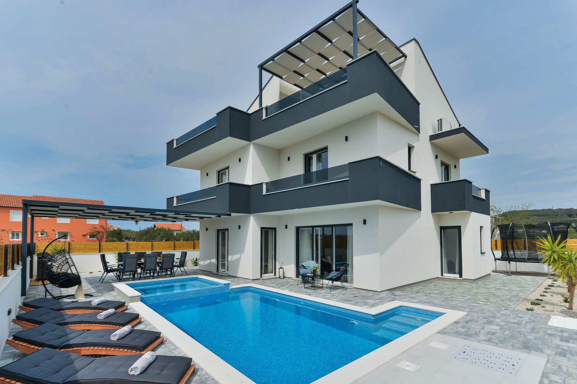 Villa „Jomani“ nahe Zadar mieten – Crovillas